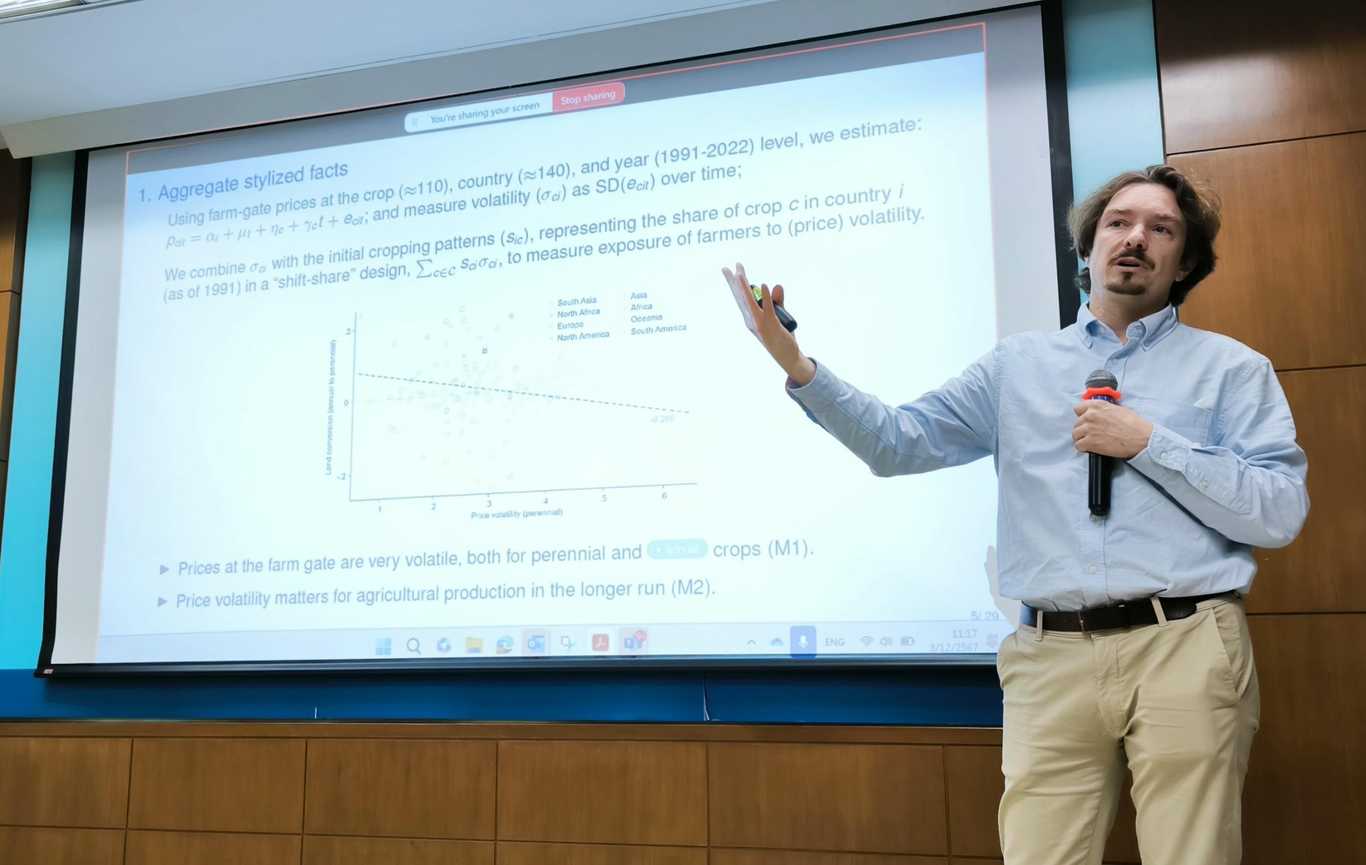The Dynamics of Agricultural Production | PIER